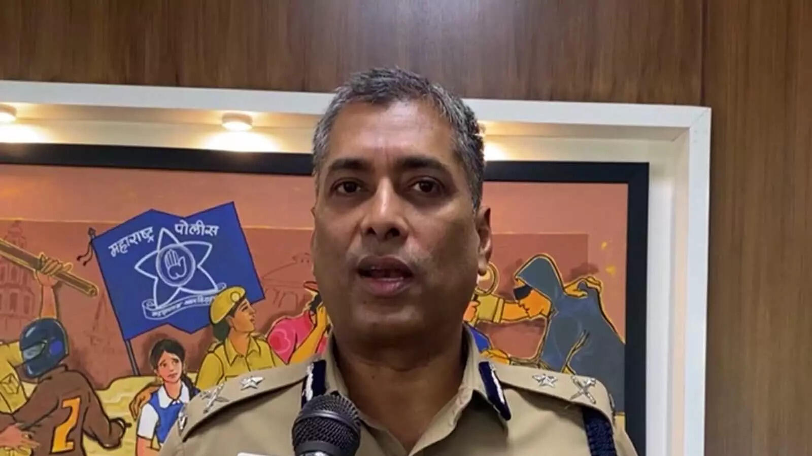 Nashik Police prohibits Hanuman Chalisa before, after Azaan within 100 ...