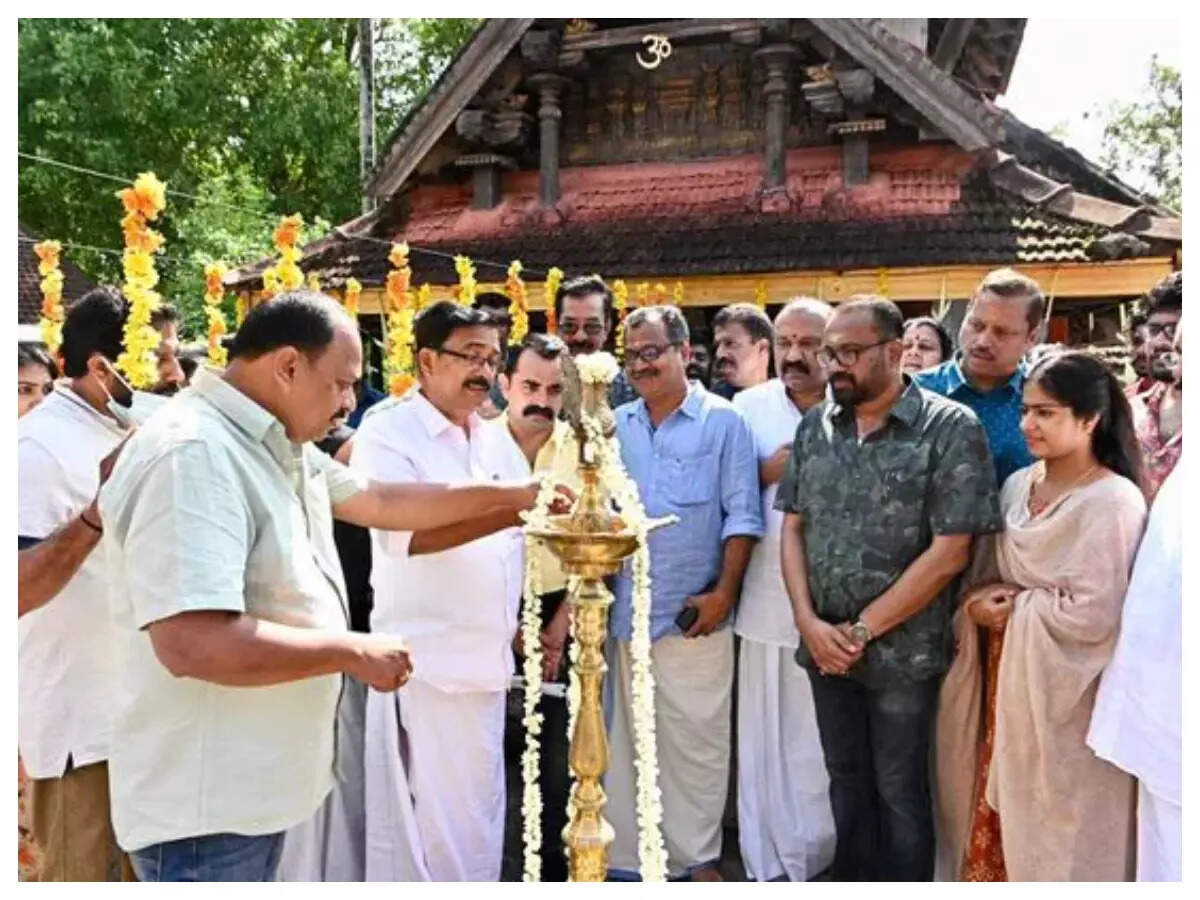 Director Shafi to team up with Indrans and Sharafudheen for his ...