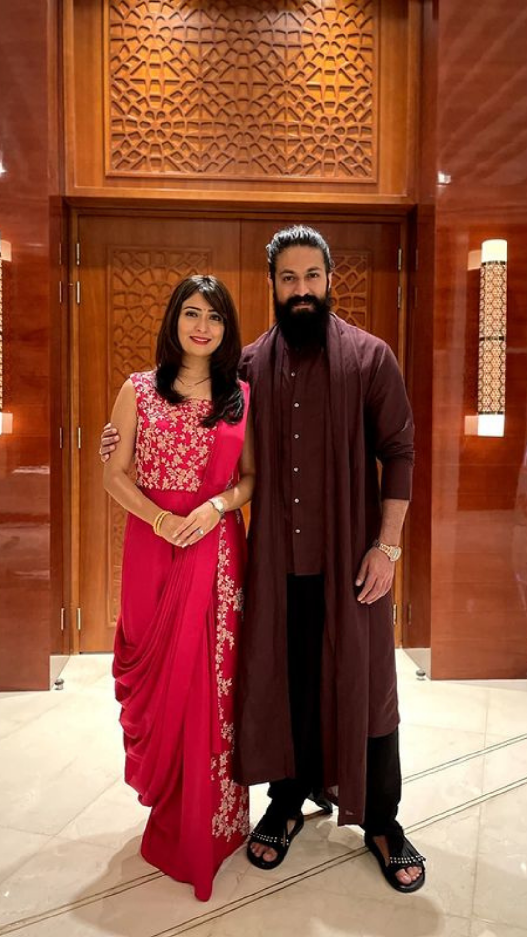 Kgf Hero Yash Age Height Wiki Wife Net Worth More