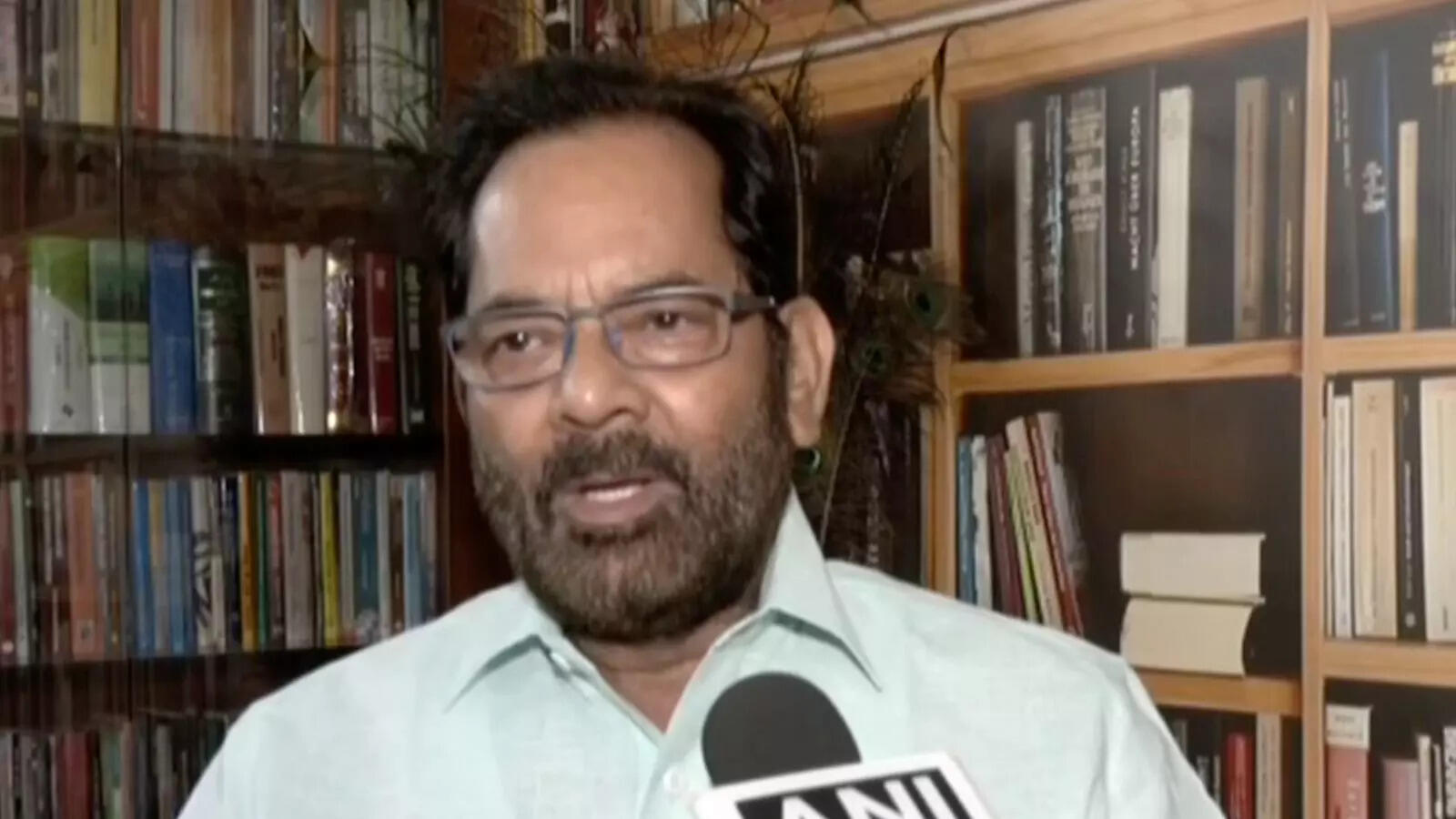 haj: Around 80,000 Indian pilgrims, including 5,000 women without ...