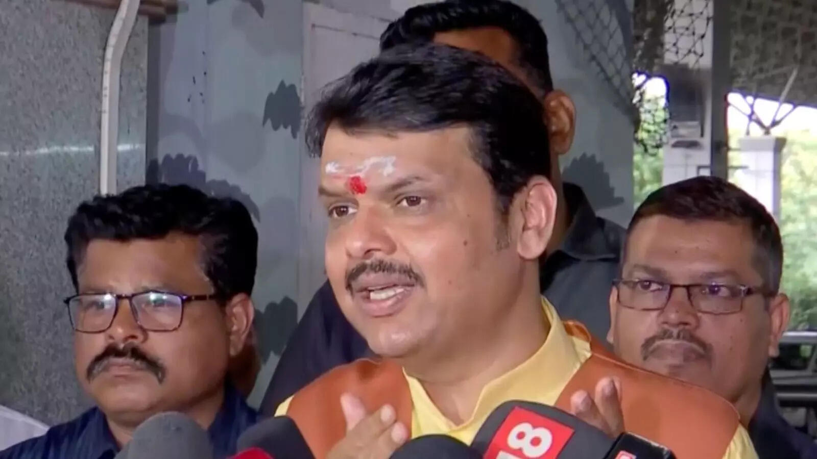 Devendra Fadnavis hits out at Navneet Rana over Hanuman Chalisa controversy