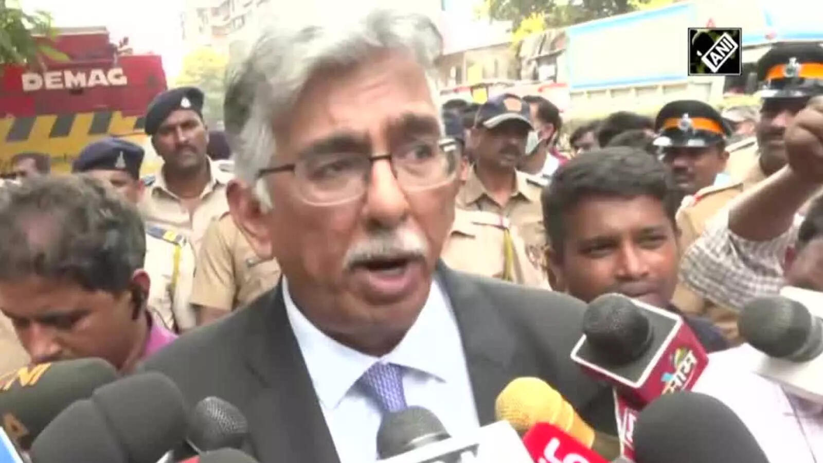 Hanuman Chalisa row: Rana Couple’s Lawyer Rizwan Merchant calls entire ...