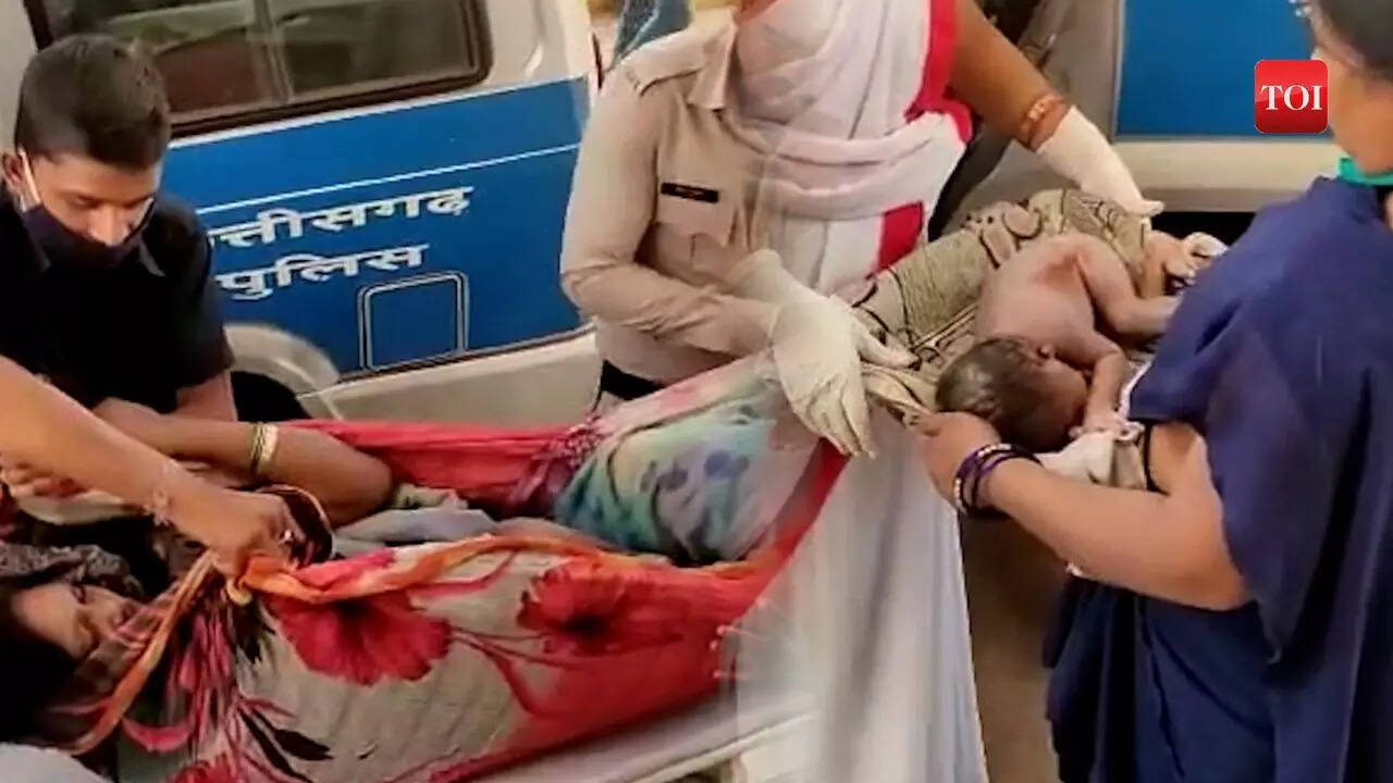 Watch how officials of 112 emergency contact help a woman deliver a baby