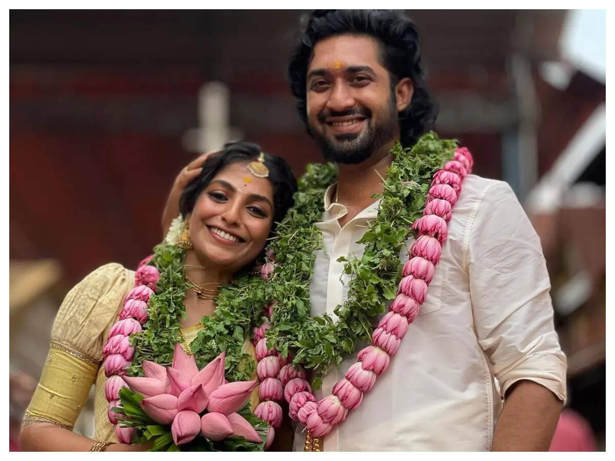 Actress Mythili ties the knot with Sambath, see pics | Malayalam Movie ...