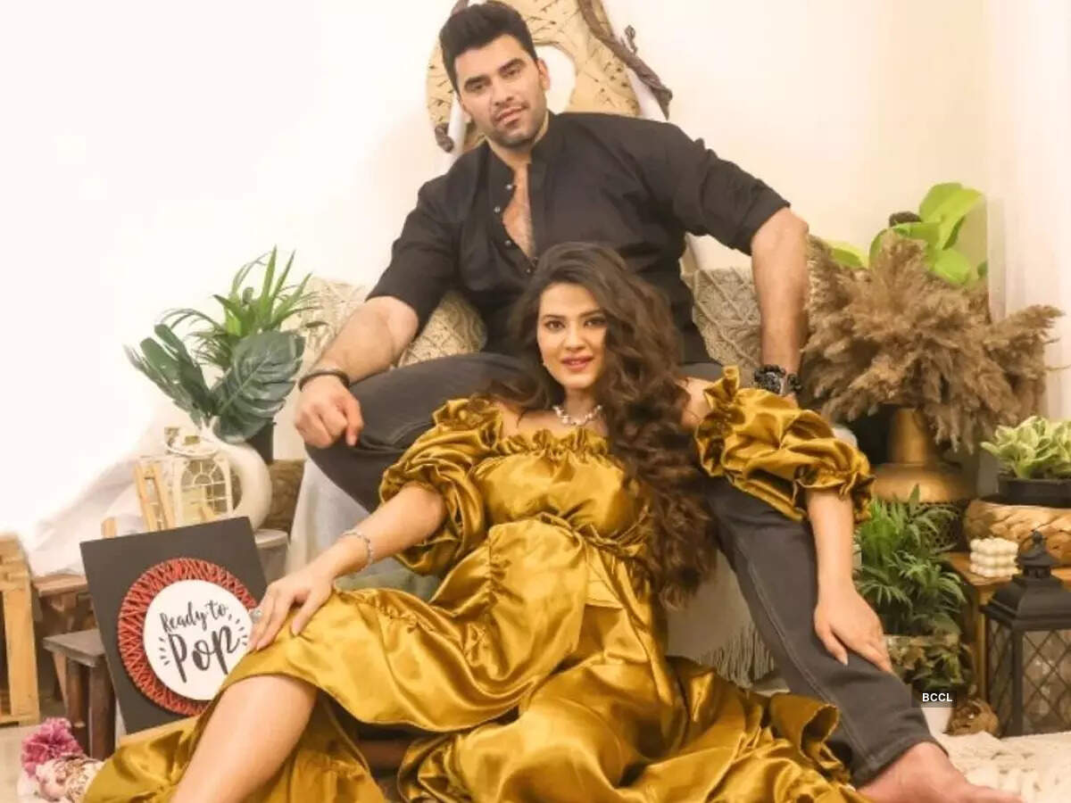 Exclusive - Kratika Sengar flaunts her baby bump in a lime green ...