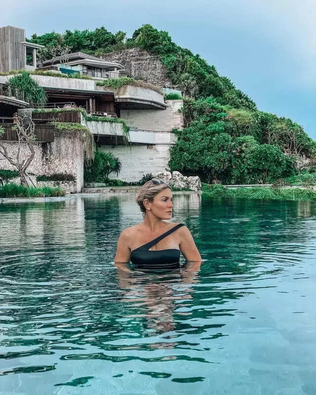 Who is Hofit Golan? Meet the Israeli socialite in incredible photos who ...