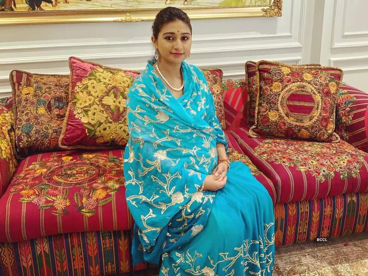 Ashish Dixit enjoys essaying Vikram Kakkar in 'Parineetii' - Times of India