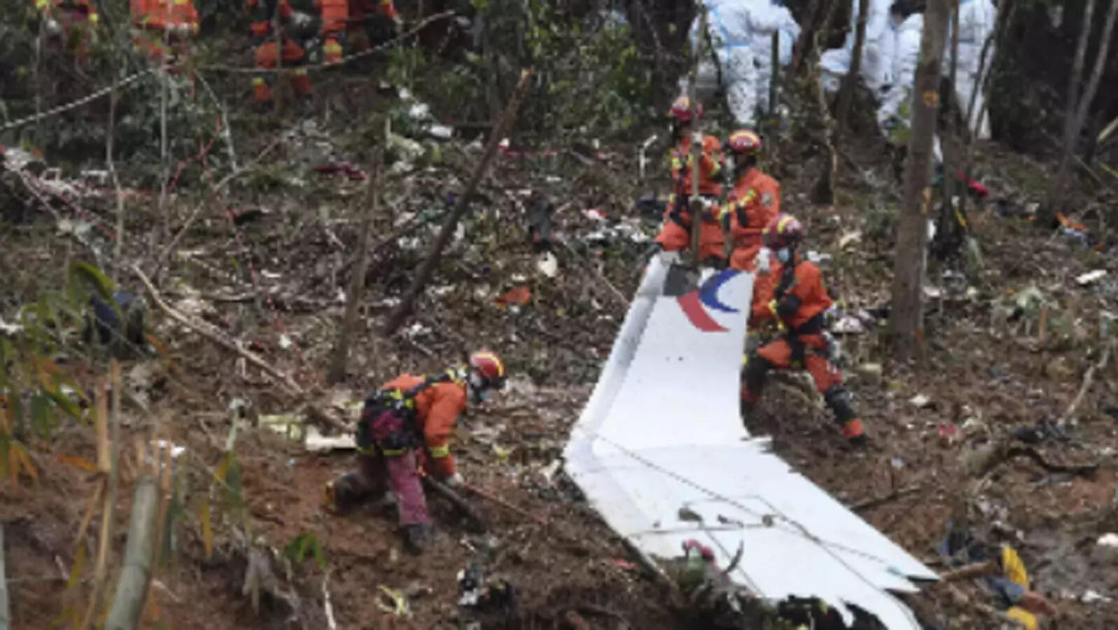 China plane crash: US media rejects 'accident' angle