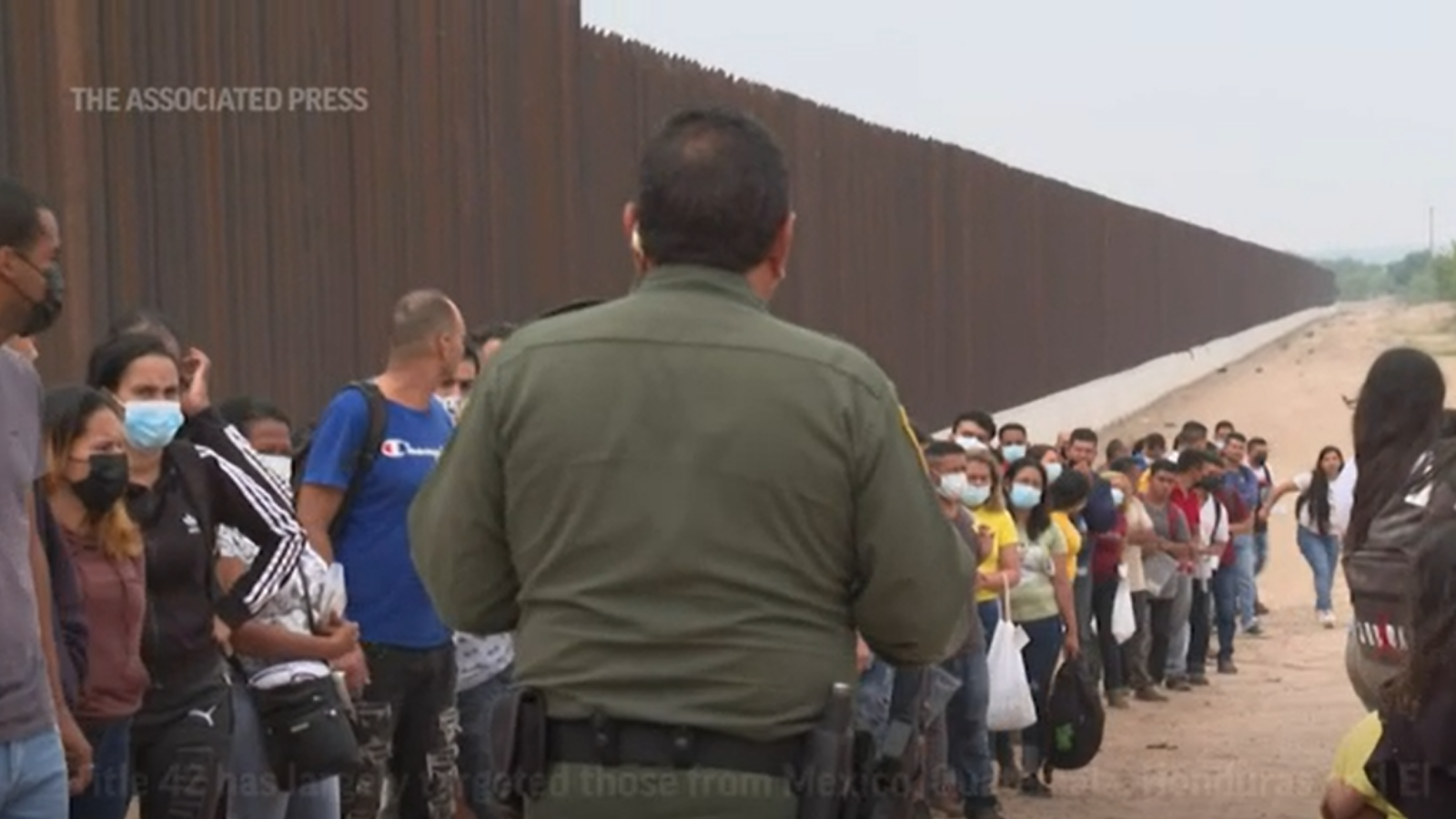 texas: Migrants seek asylum in U.S. despite obstacles