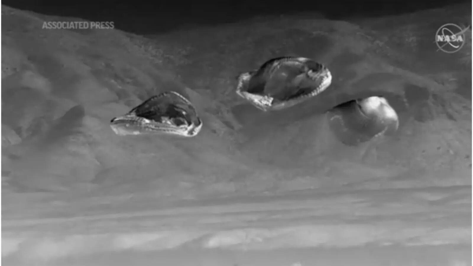 Boeing capsule returns to Earth from space station