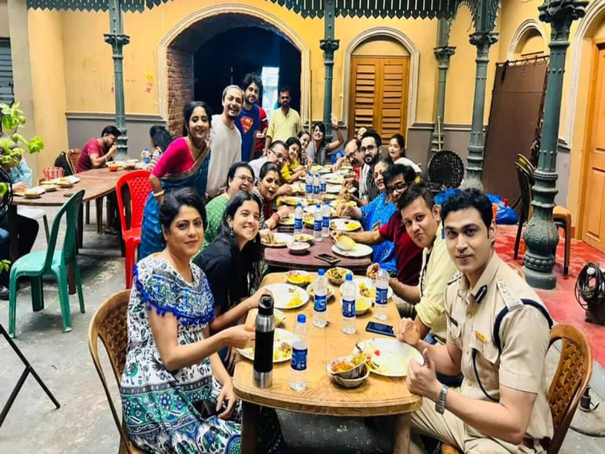 Amit Tandon's 'Goodnight India' all set to air 100th episode - Times of ...