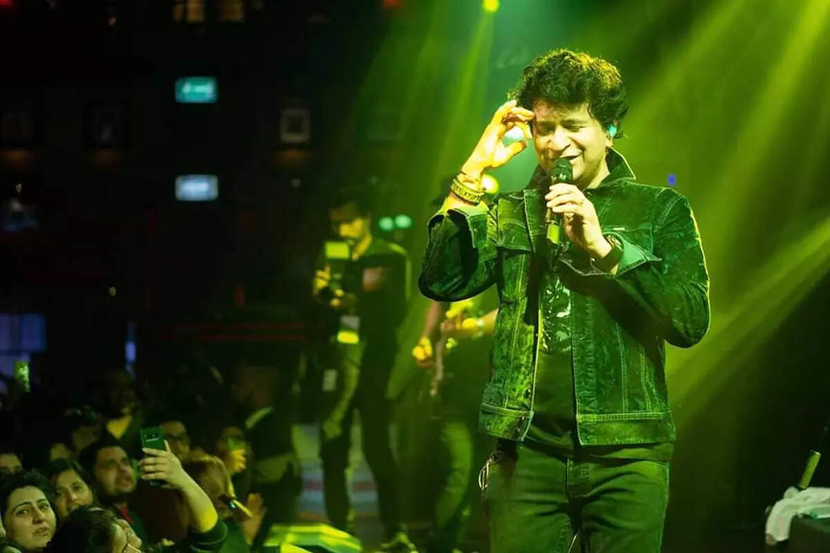 Singer KK passes away: Unmissable pictures and moments from his live ...