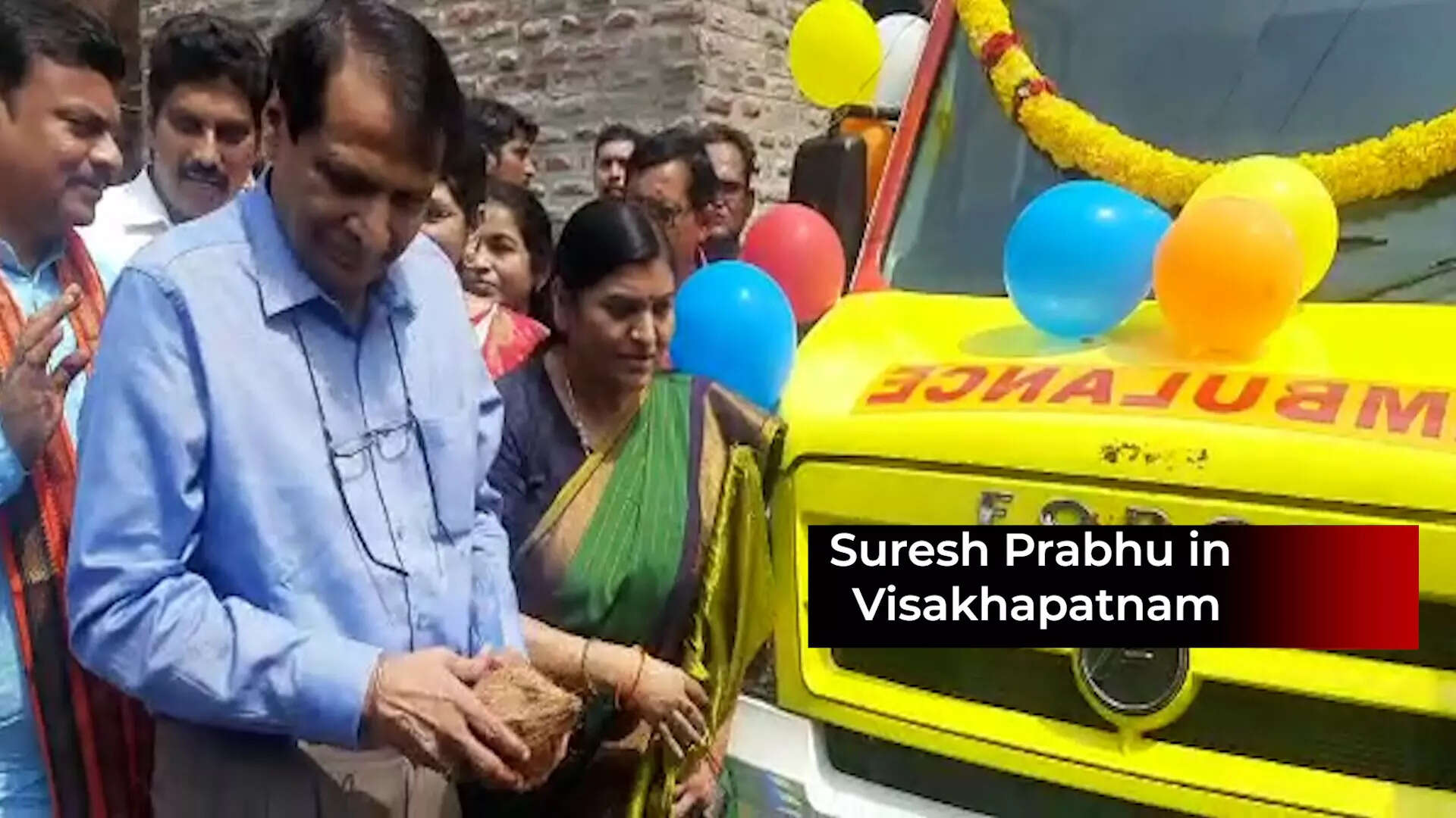 prabhu: Suresh Prabhu provides 26 ambulances for 13 districts of AP ...