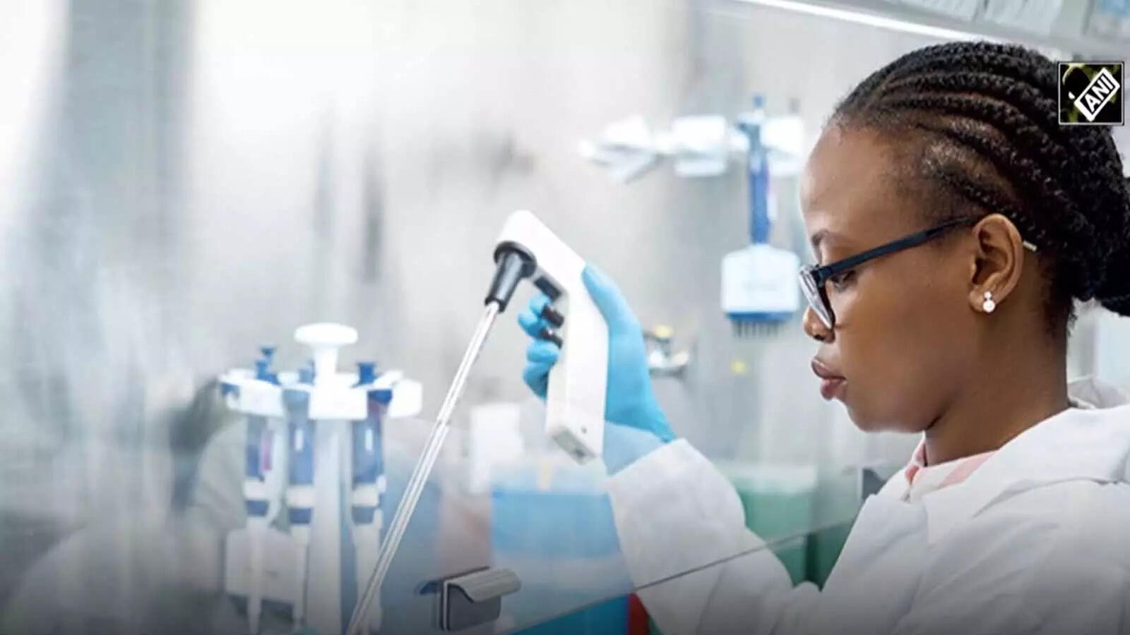 Visible light activates molecular machineries to treat infections: Study