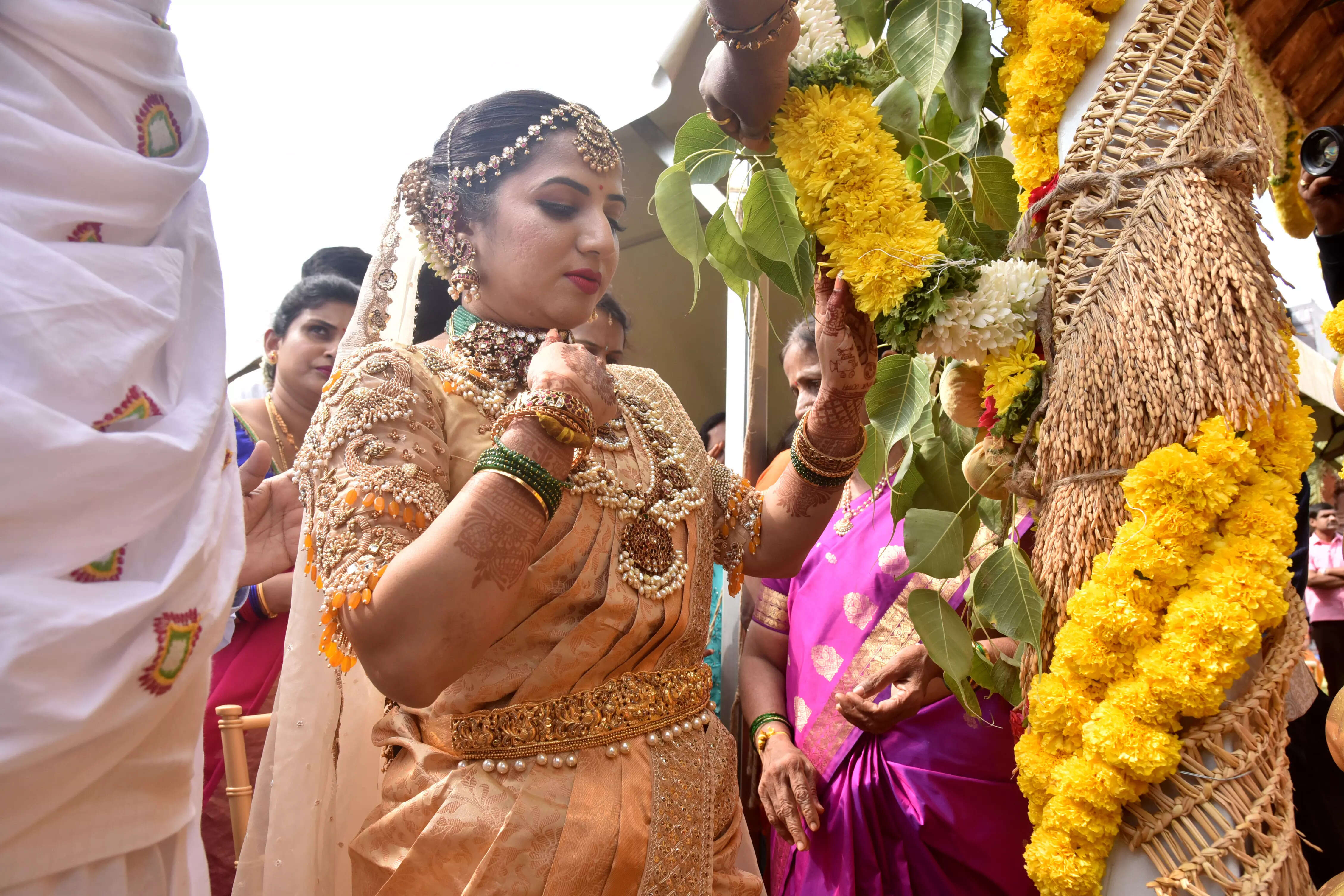 Kaavya Sha gets married to Varun Gowda | Kannada Movie News - Times of ...