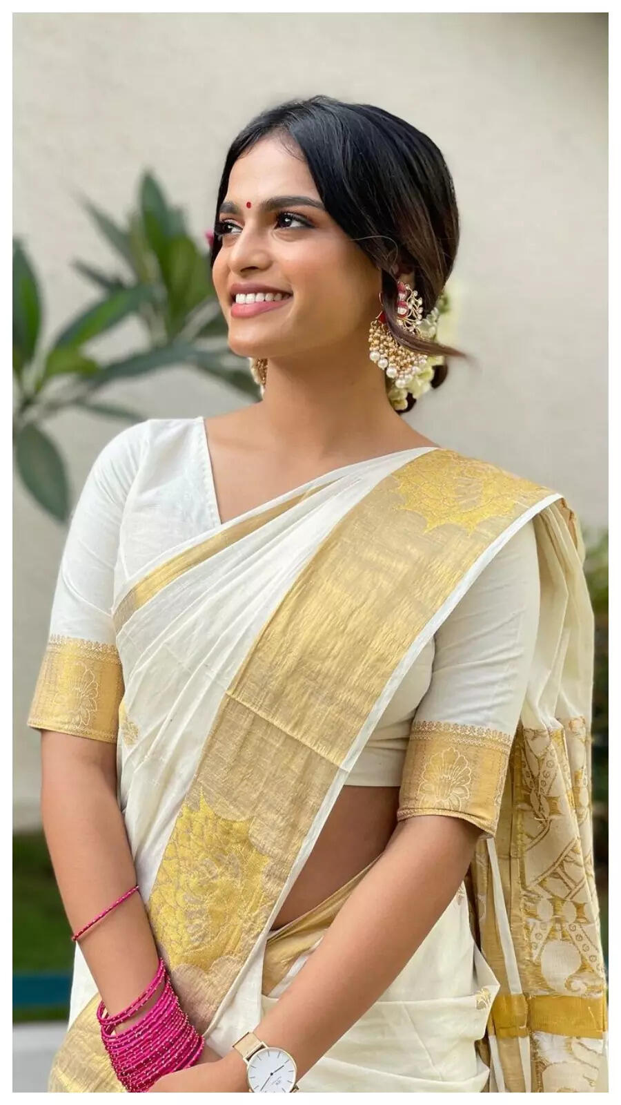 ‘Kochaal’ Twitter review: Netizens call the Shine Tom Chacko - Krishna ...