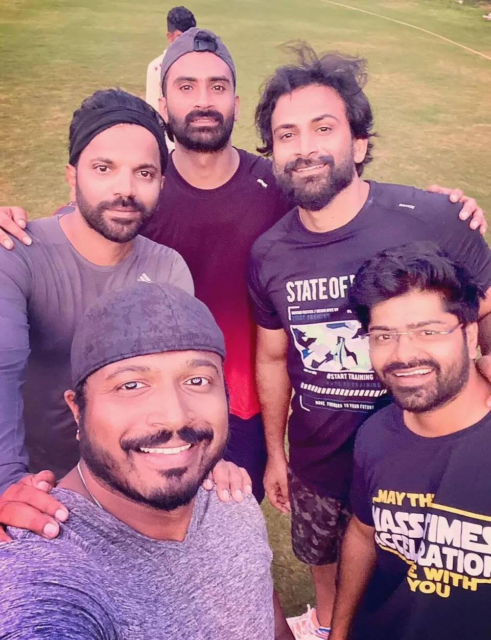 Dhananjaya to produce a film for his buddy Nagabhushana | Kannada Movie ... Dhananjaya to produce a film for his buddy Nagabhushana | Kannada Movie ...