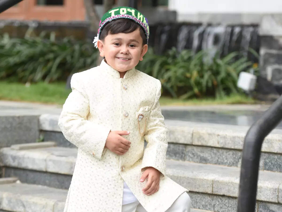 rahman: Abdu Rozik sings his favourite AR Rahman song, Mustafa