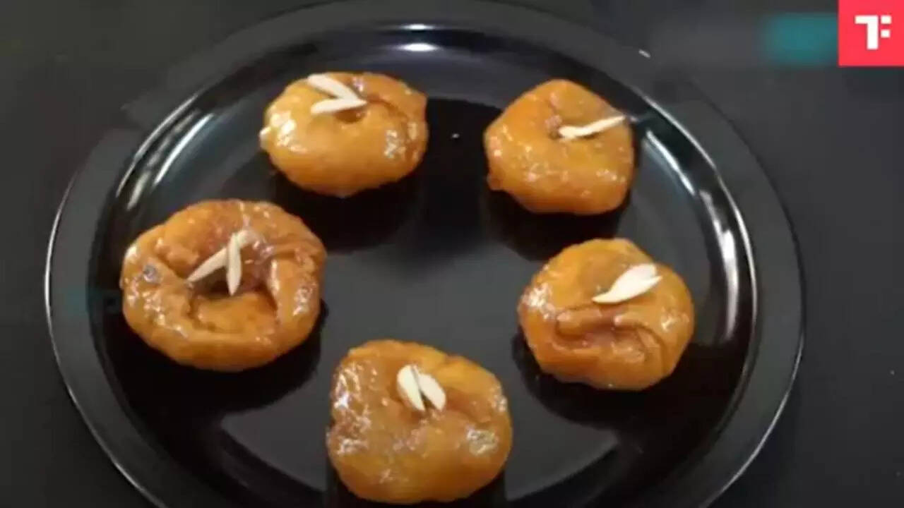 Watch: How to make Balushahi - Times Food