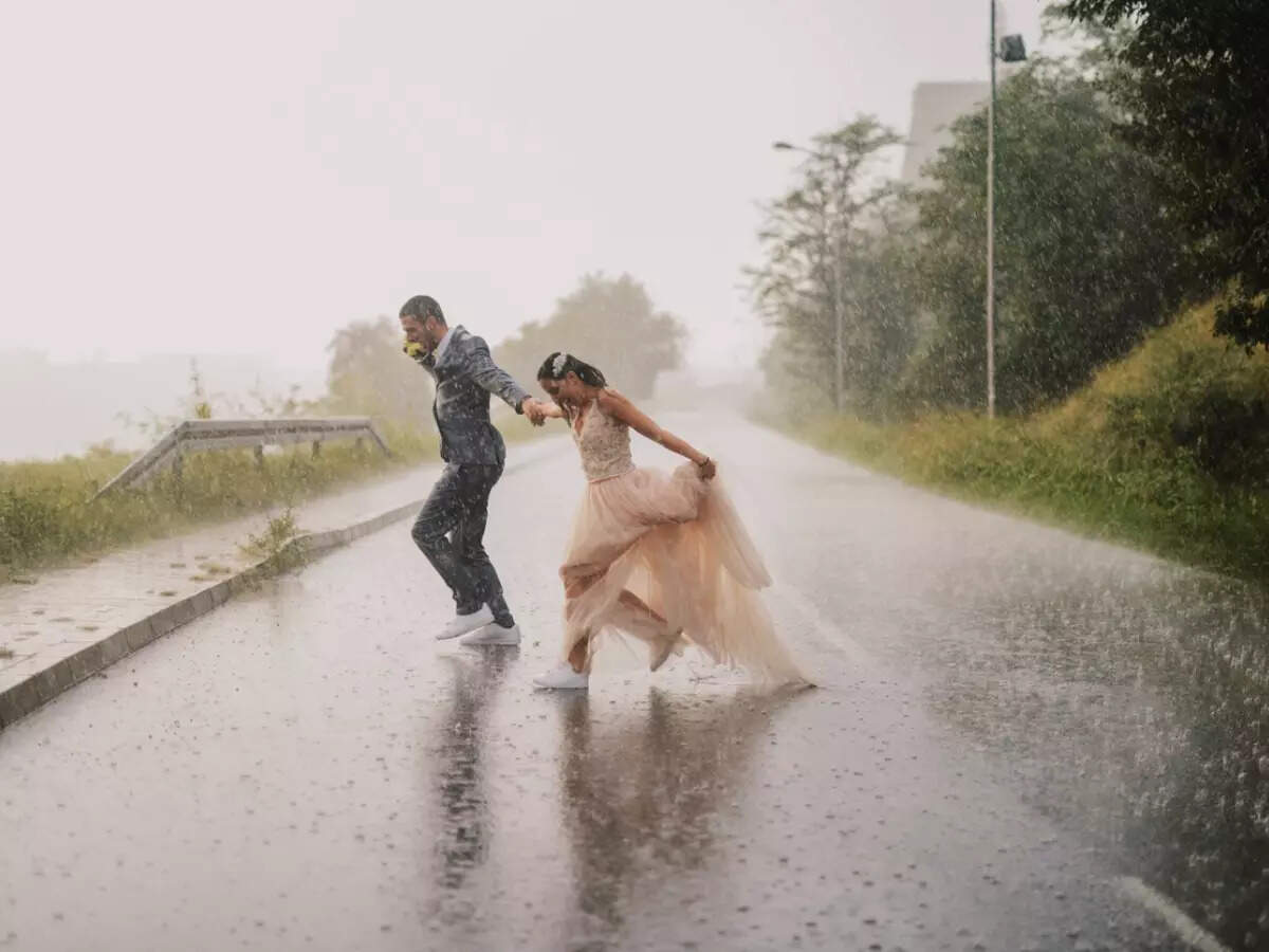 Baarish board games to long drives: 10 Ways to a rain-tastic Sunday ...