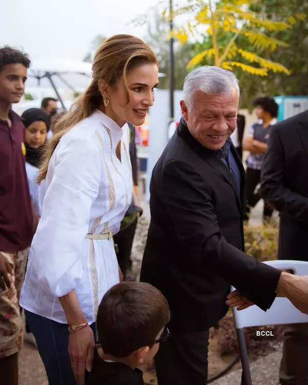 Queen Rania of Jordan ups the glam quotient with her bewitching ...