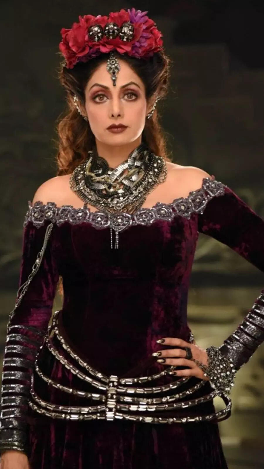 10 divas who looked marvelous as queens onscreen