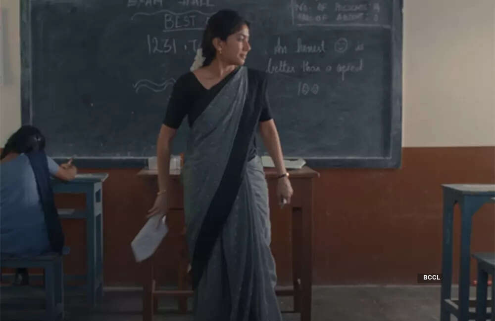 Gargi Movie User Reviews & Ratings | Gargi (2022) | Times Of India