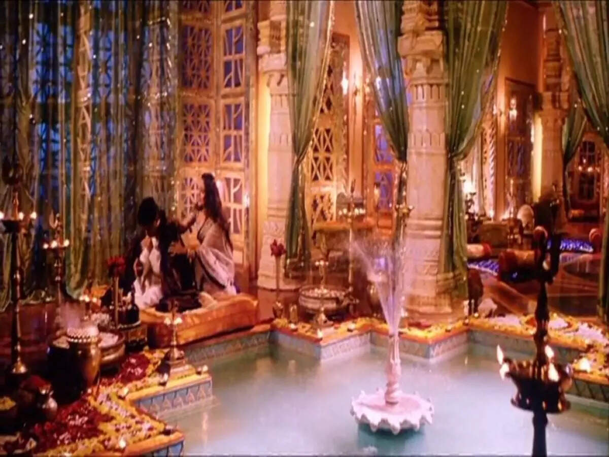 Devdas clocks 20 years: Reasons why the film is considered Bhansali's ...