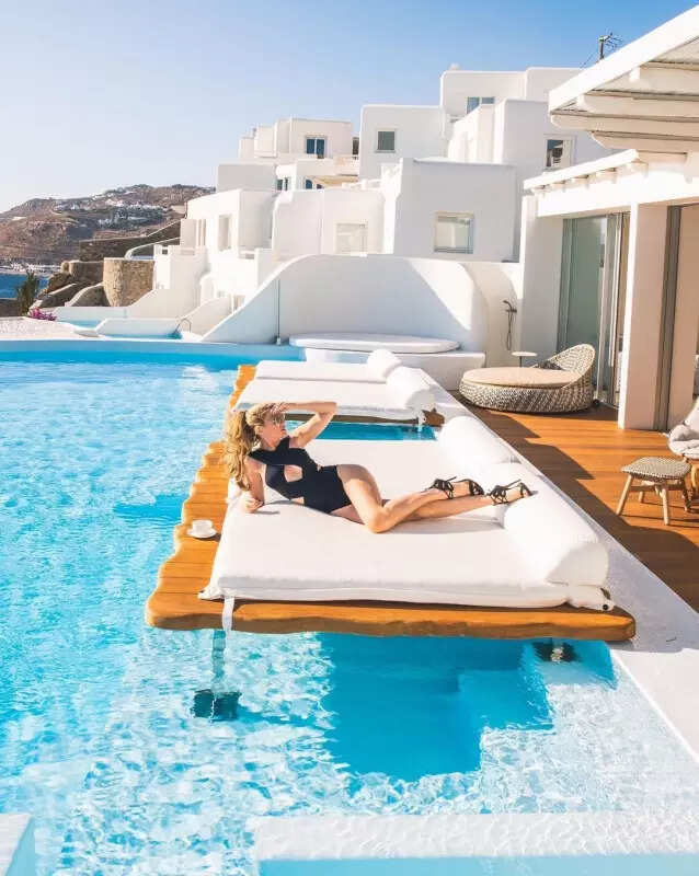 Who is Hofit Golan? Meet the Israeli socialite in incredible photos who ...