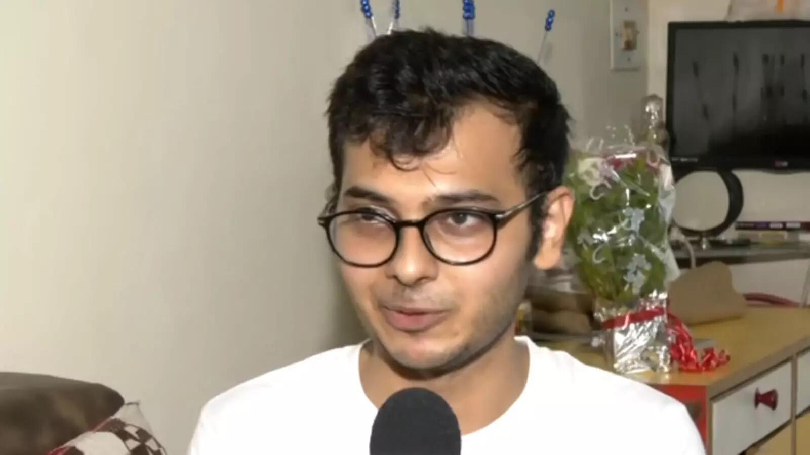 Mumbai-based Meet Anil Shah tops ICAI CA Final May Exam 2022 with AIR 1