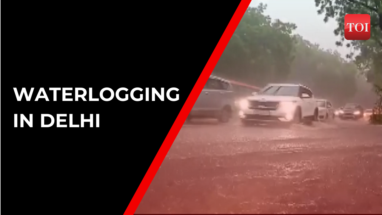 Waterlogging in many areas following heavy rain in Delhi