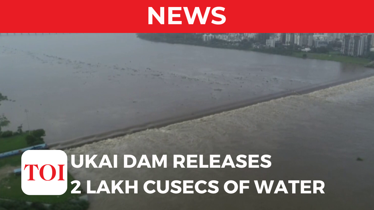 tapi river: Gujarat Rains: Tapi river overflows as 2 lakh cusecs of water released from Ukai dam