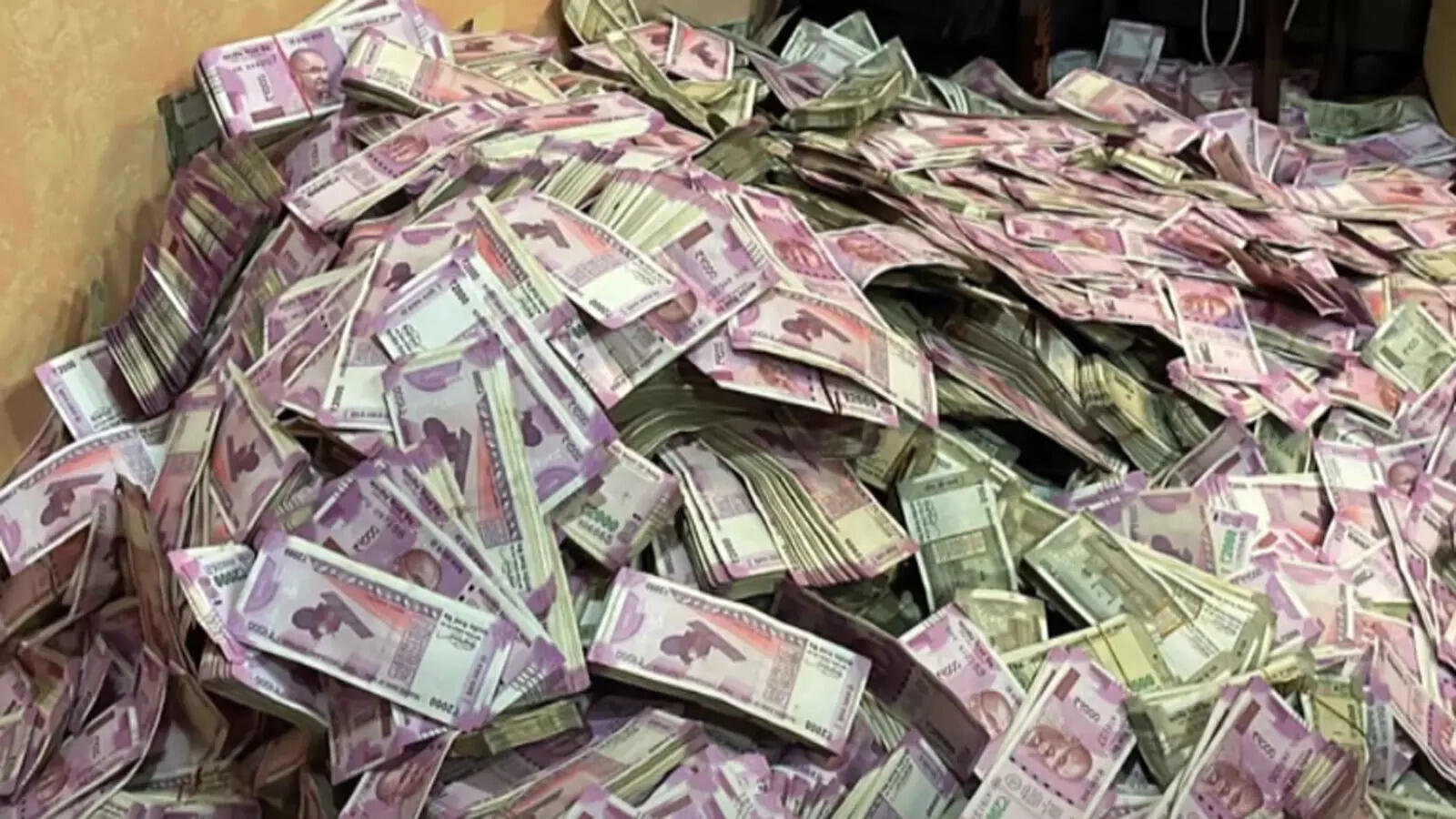 WB: ED recovers over Rs 20 crore cash from close aide of Partha ...