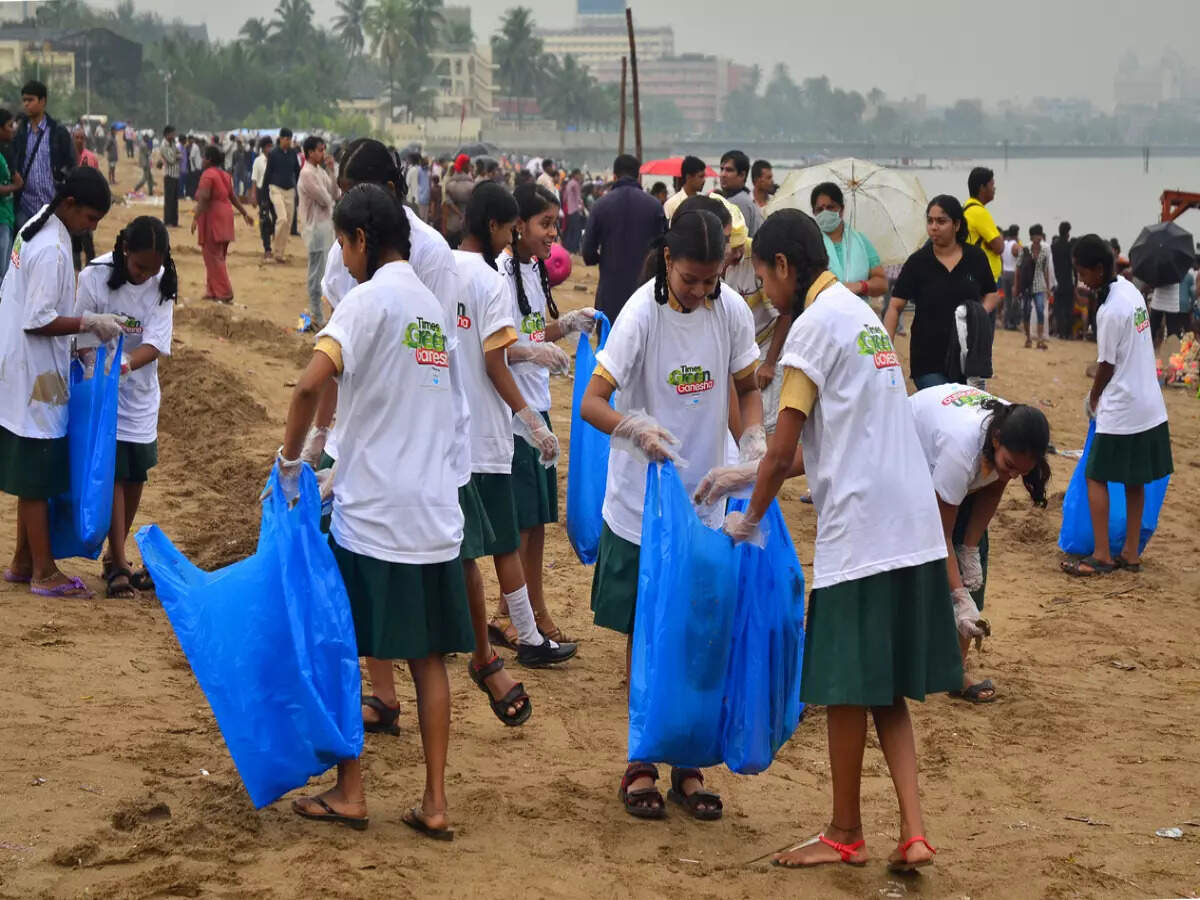 India undertakes a massive 75-day campaign to clean up 75 beaches ...