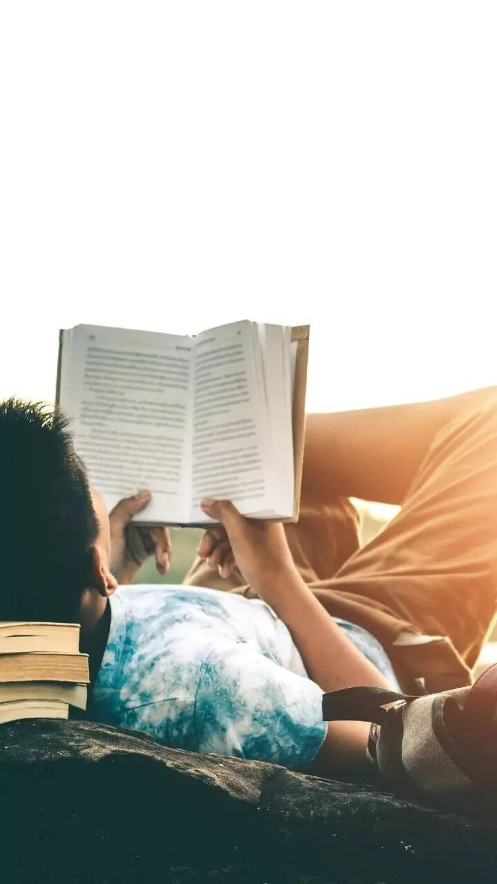 Girls Reading Book Tumblr