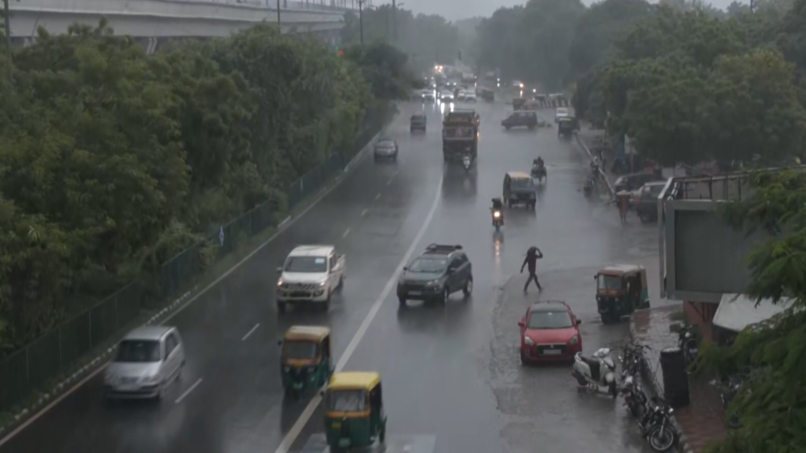 Rain brings respite from scorching heat in Delhi