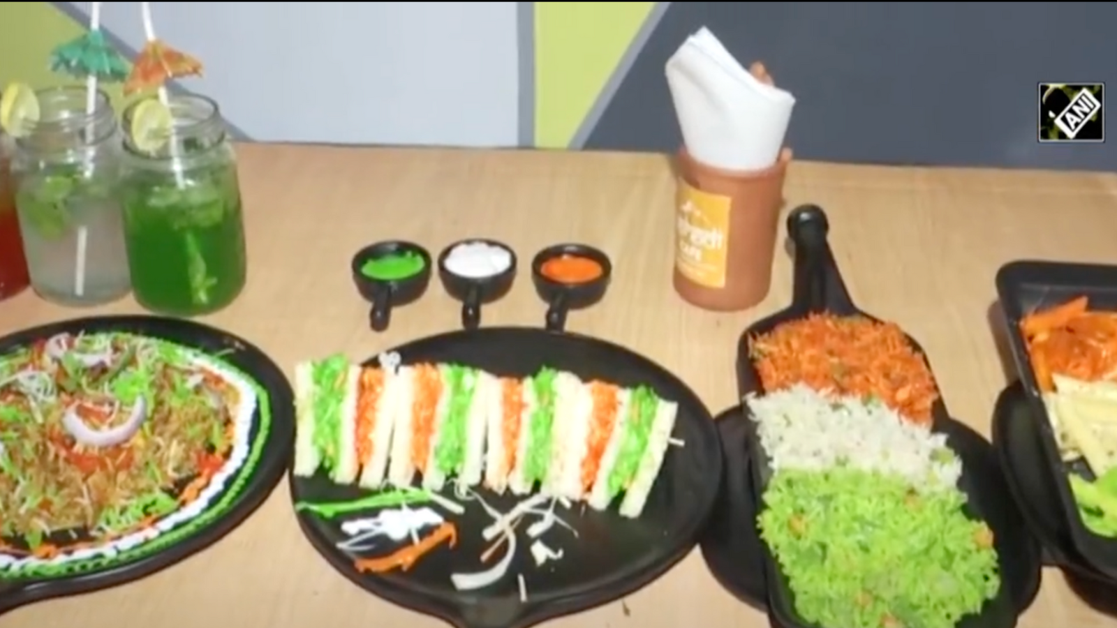 Azadi Ka Amrit Mahotsav Restaurant in UP provides Tri-coloured dishes ...