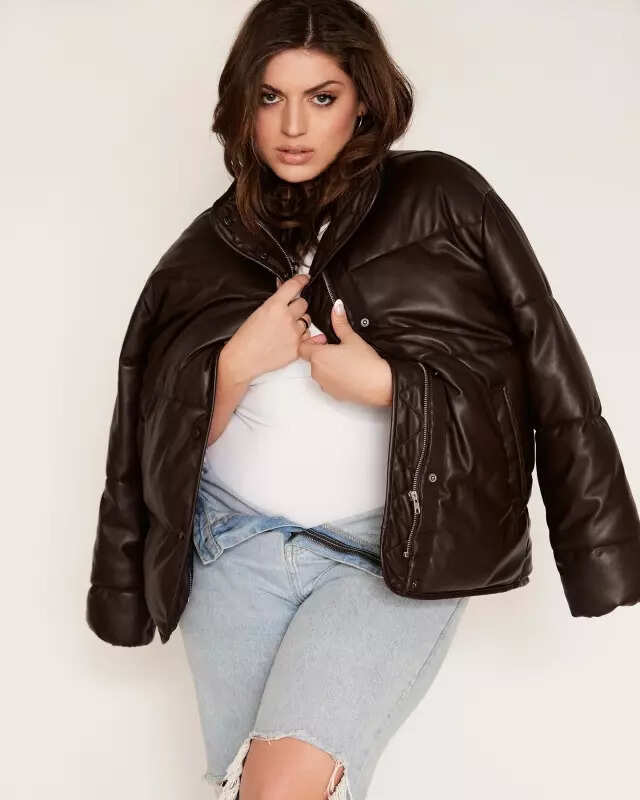 Meet Ella Halikas, the plus size model pushing size-inclusivity in ...