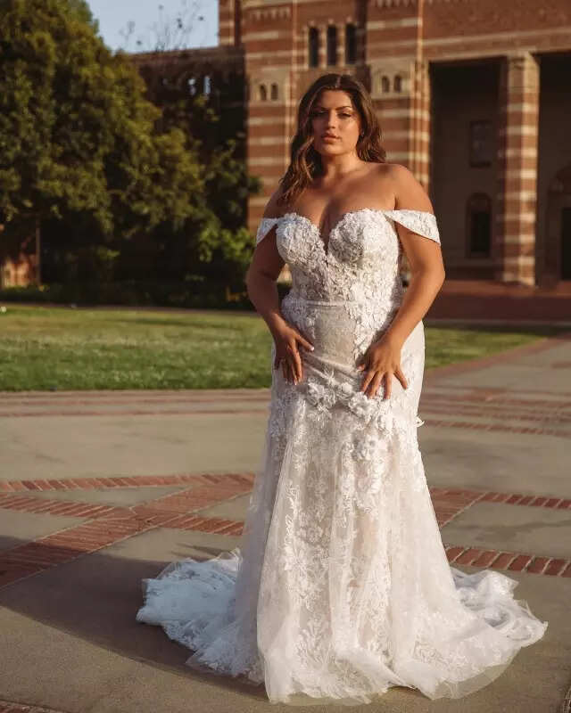 Meet Ella Halikas, the plus size model pushing size-inclusivity in ...