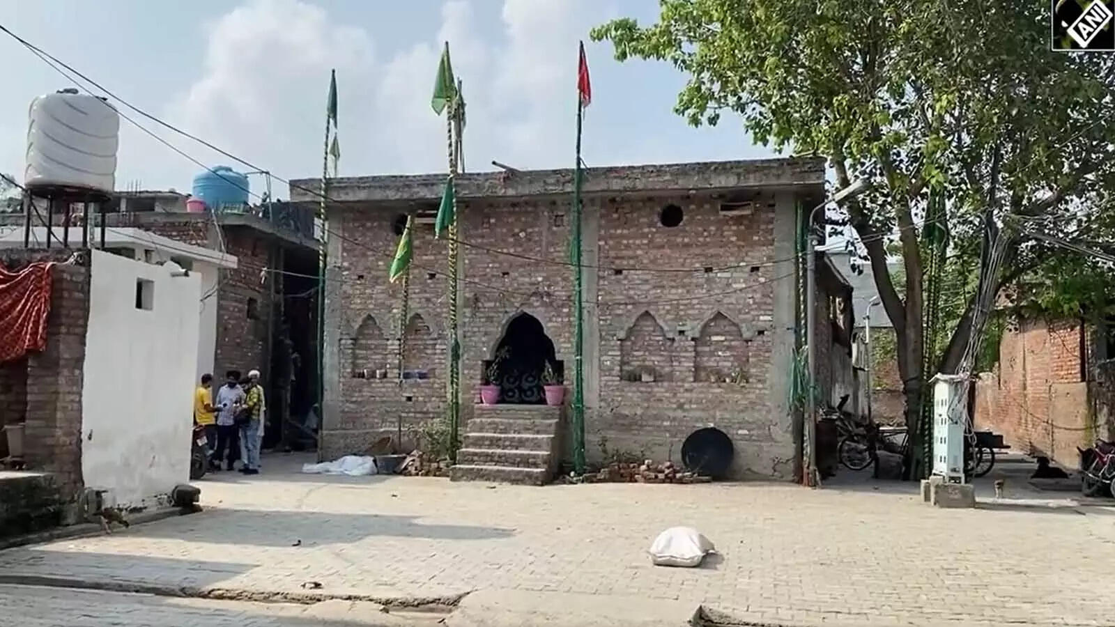 Dargah of Baba Guja Peer Sahib serving as a cynosure of religious harmony
