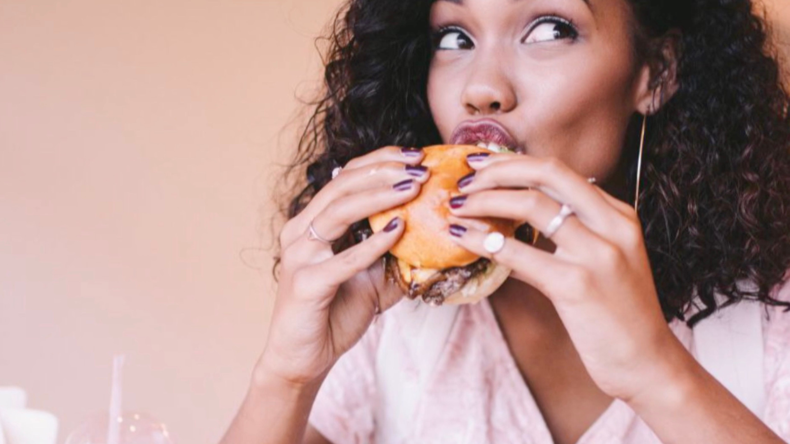 Researchers find cheat meals associated with eating disorders