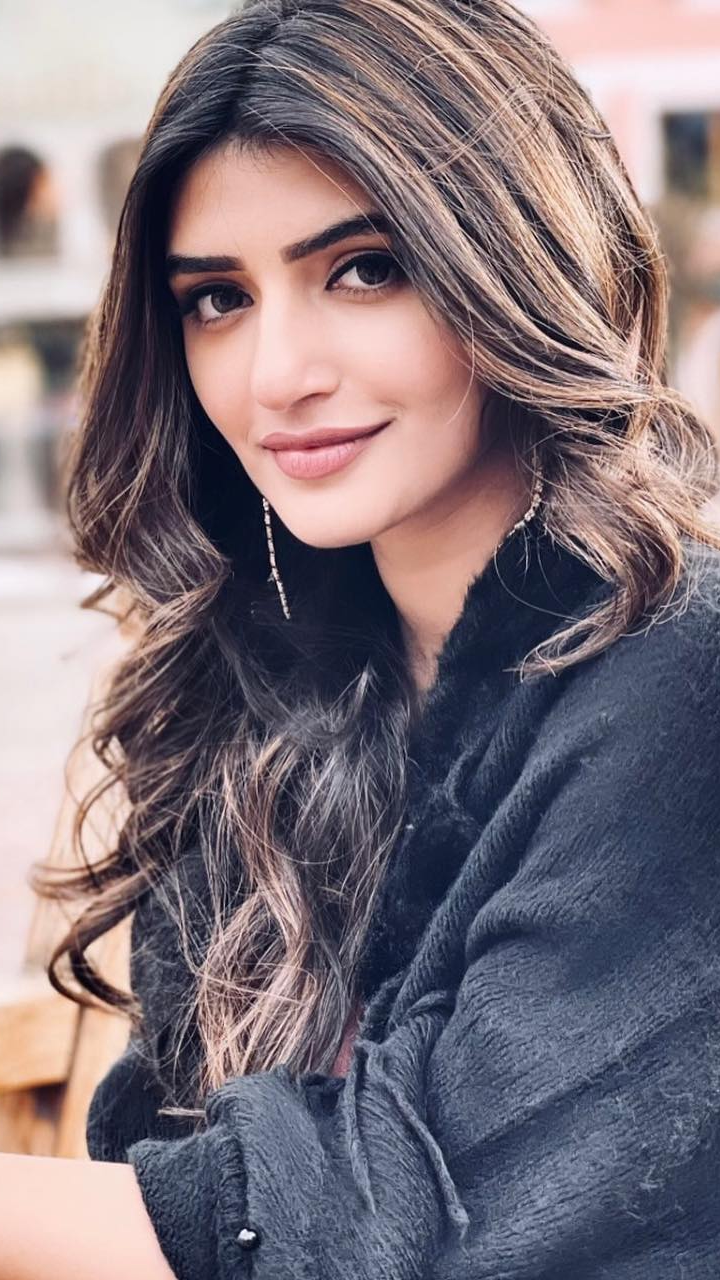 Did ‘Adipurush’ producer really gift a Swanky Ferrari to Om Raut ...