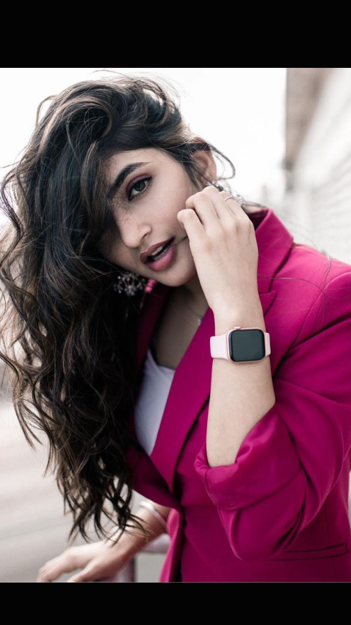 Did ‘Adipurush’ producer really gift a Swanky Ferrari to Om Raut ...