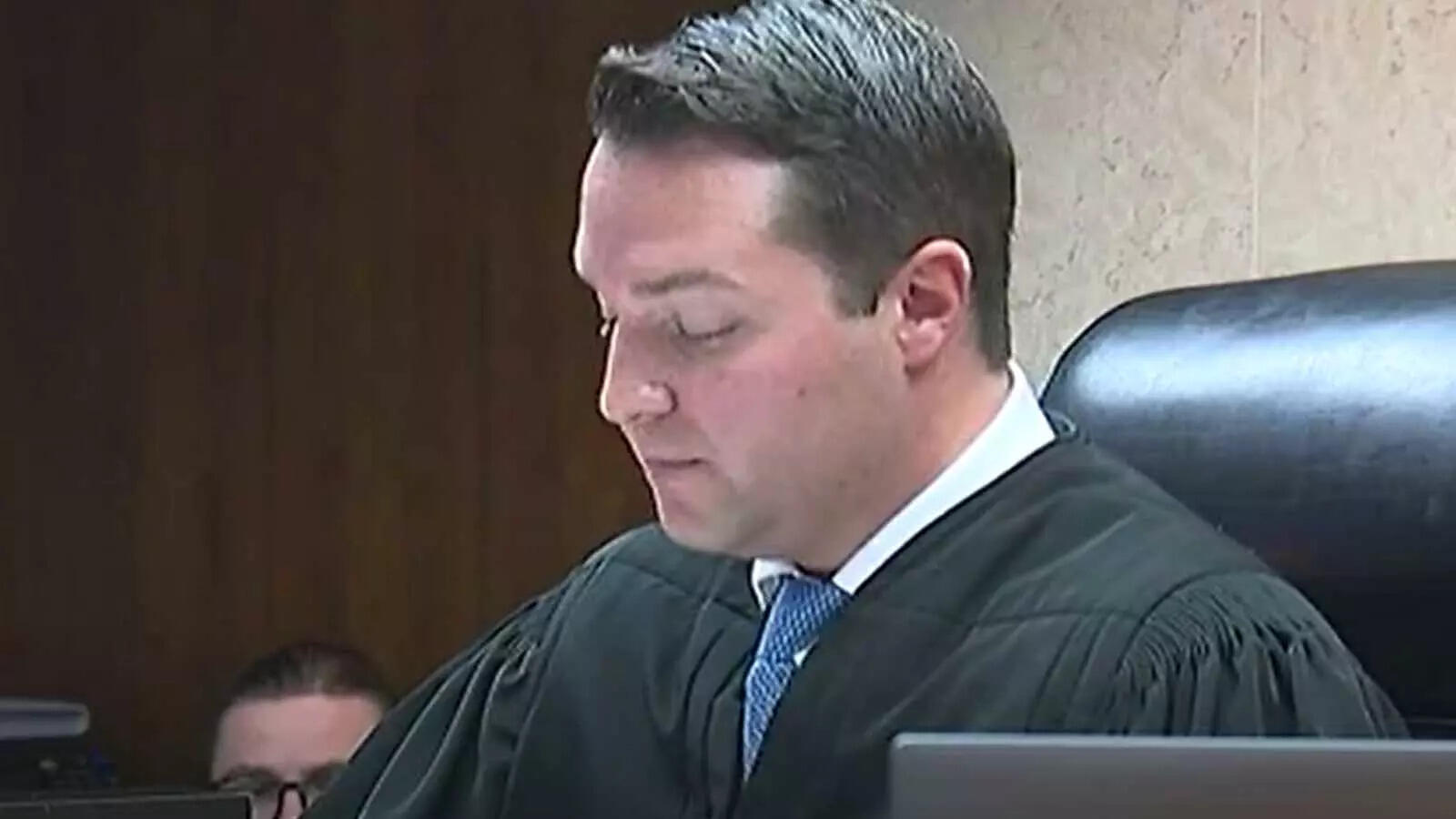 Judge: Michigan abortion ban can't be enforced