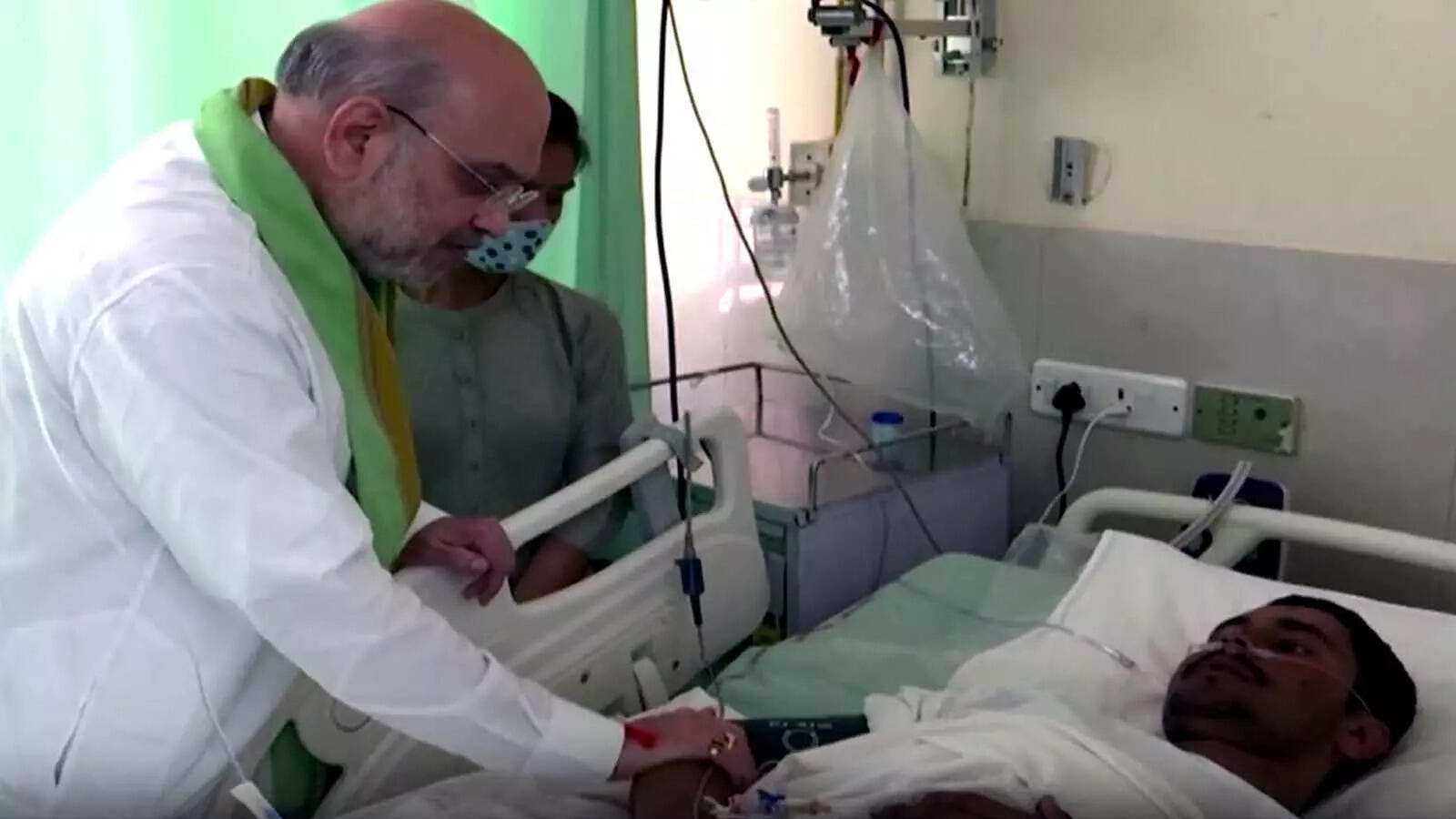 HM Amit Shah meets ITBP personnel injured in Pahalgam accident