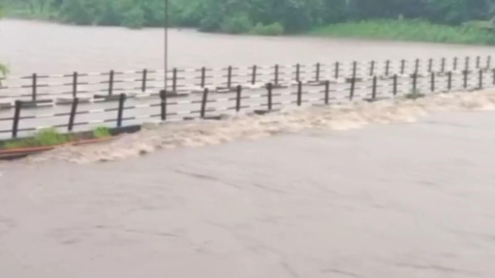 MP: Narmada river overflows in Dindori amid nonstop rain