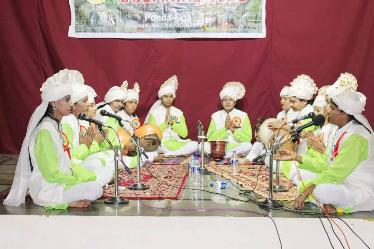 Women take part in age-old ghumot aaratis | Events Movie News - Times ...