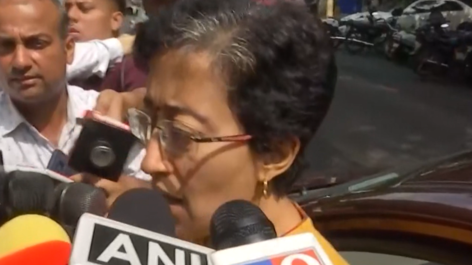 Atishi accuses BJP of luring AAP MLAs to topple Kejriwal govt