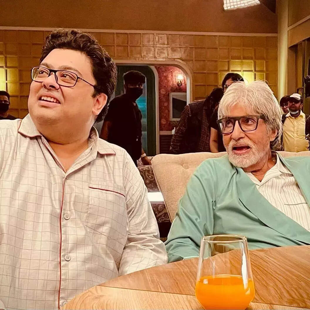 Have you seen these adorable pics of Amitabh Bachchan from his recent ...