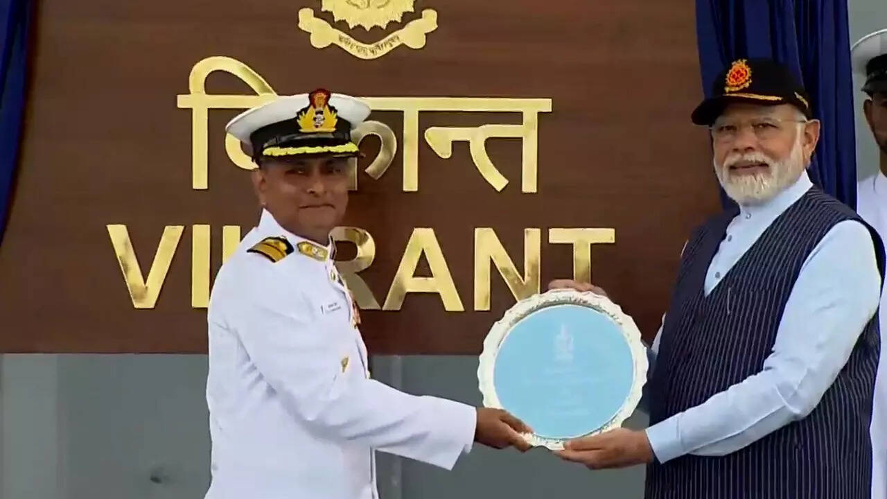 PM Modi commissions India's first indigenous aircraft carrier INS Vikrant | India News - Times ...